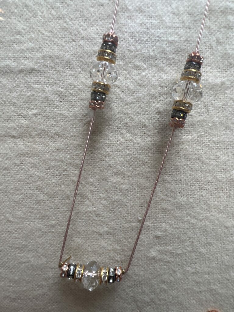 Basic knotting class - BeadHoliday